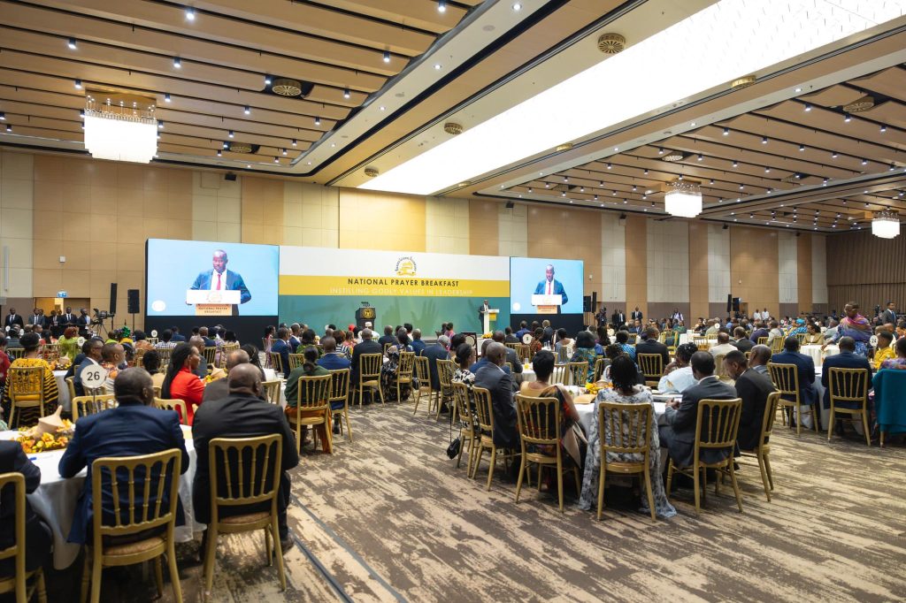 “Mujye ikuzimu”, igisubizo Perezida Paul Kagame aha (…)