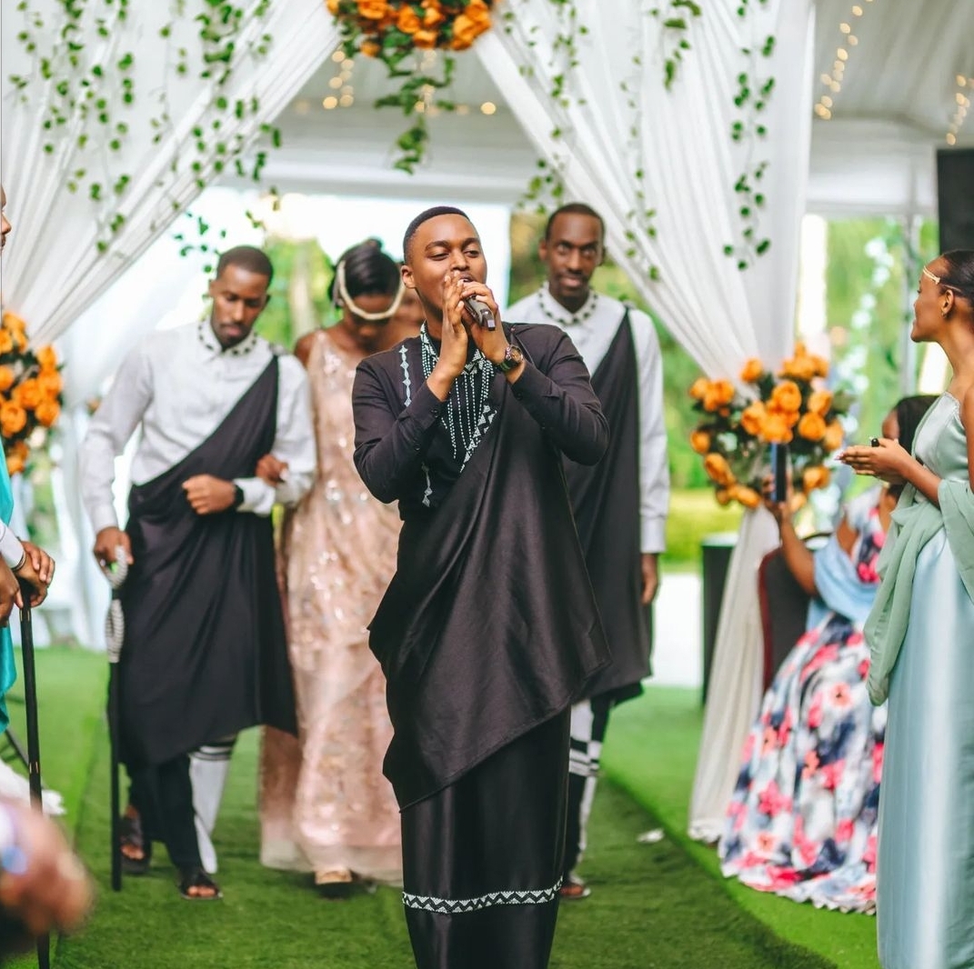 Ngwino dutahe ubukwe bwa Yves 'Victorious' na Ingrid (…)