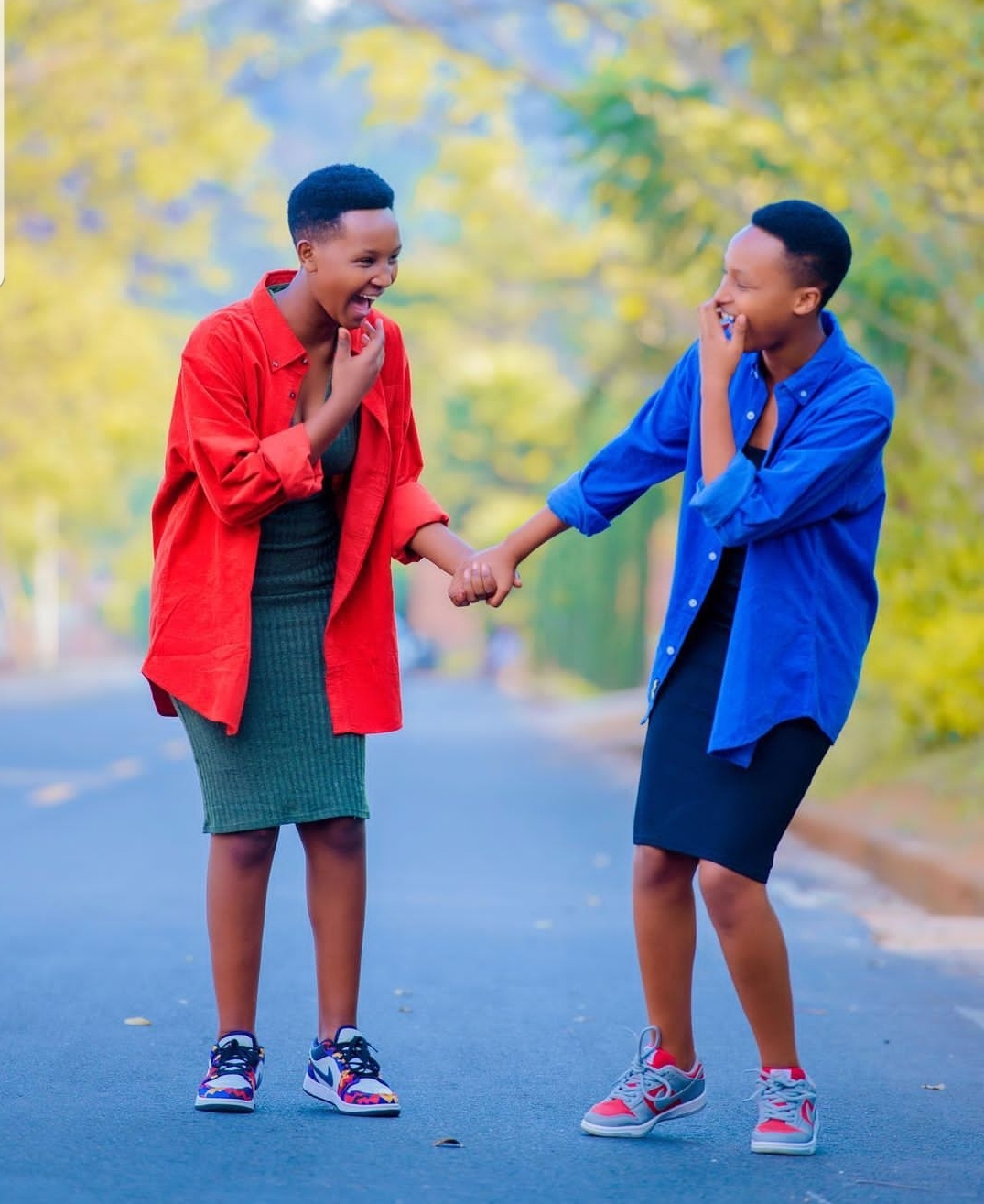 Vestine na Dorcas bagarukanye "Umutaka" - Impamvu 4 (…)