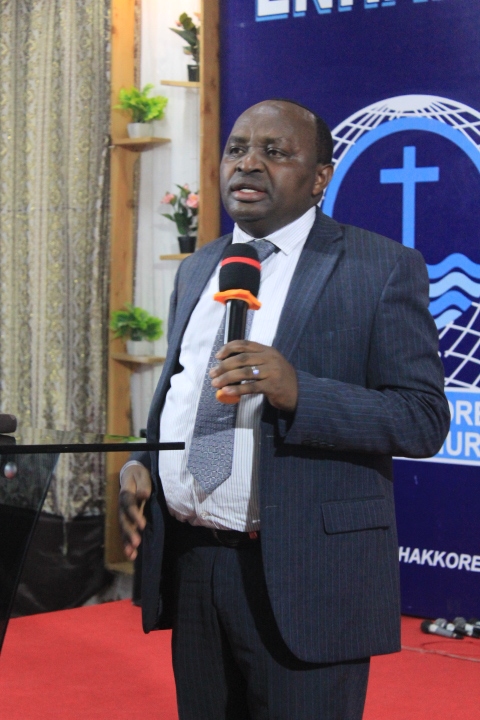 Theo Bosebabireba yaratunguranye mu masengesho y’imisi 21 ya Enhakkore ...