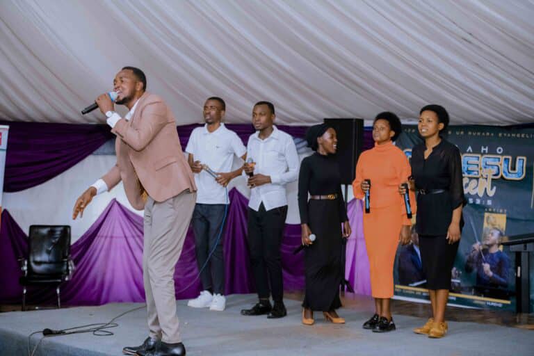 UR Rukara: Ishami ry’Uburezi bari mu munezero bagejejweho na (Rtd) Rev ...