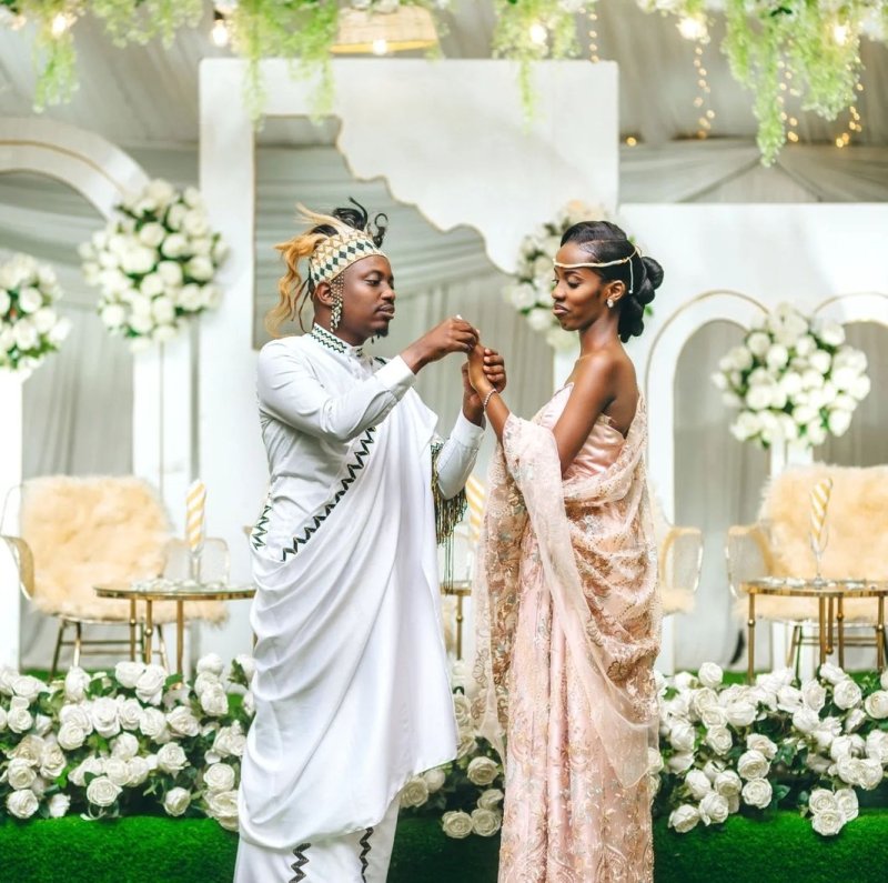 Ngwino dutahe ubukwe bwa Yves ’Victorious’ na Ingrid ’Ngingi’ mu mafoto ...